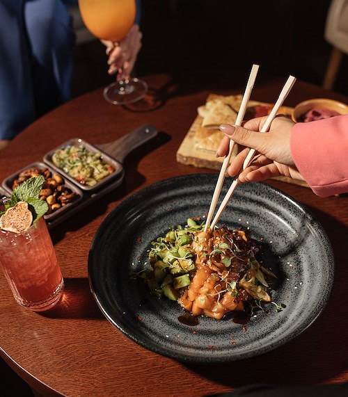 Home [www.lizandchain.com]