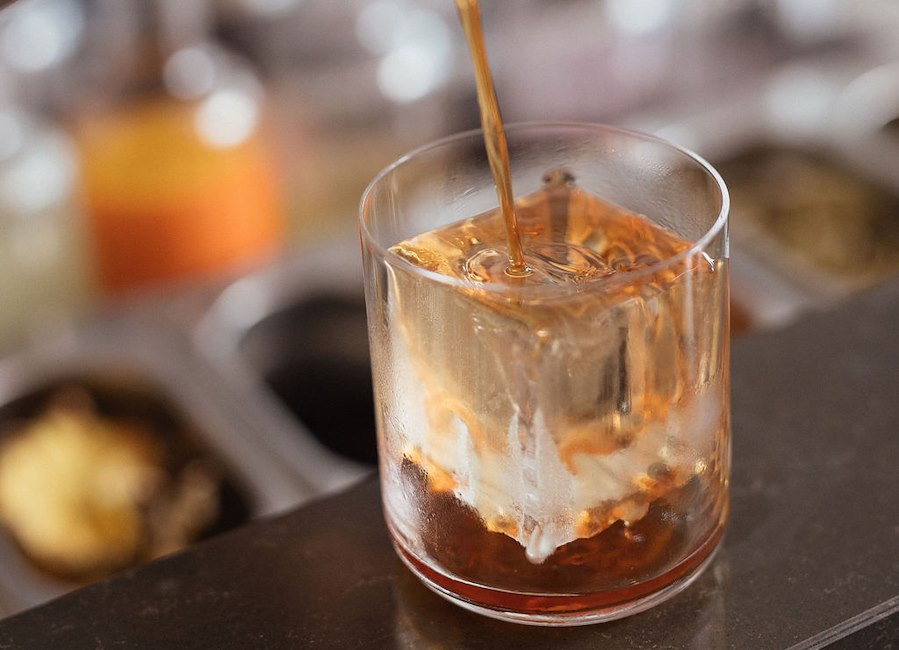 Home [www.lizandchain.com]